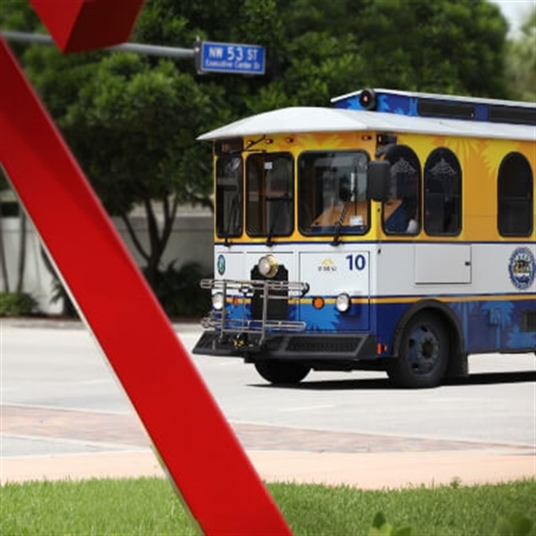 Real-Time Trolley Tracker - City of Doral